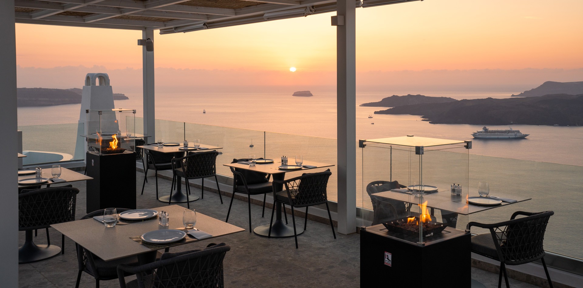 The Caldera Restaurant | Fira, Santorini | Perched in Paradise